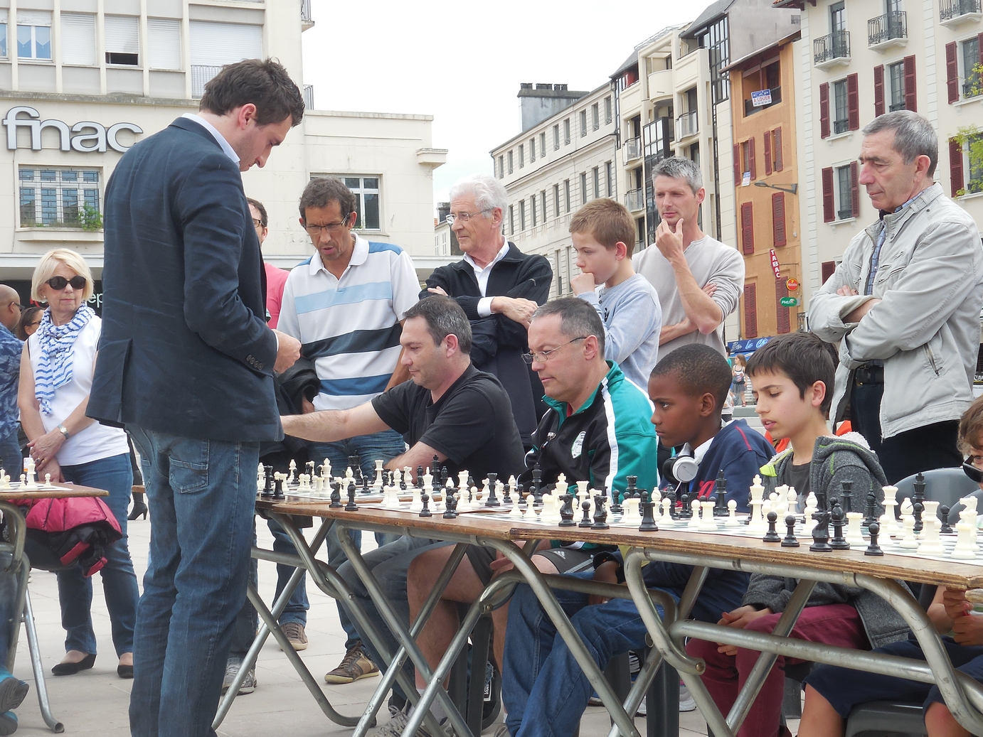 La simultanée du grand maitre Sébastien Mazé - Echiquier Henri IV